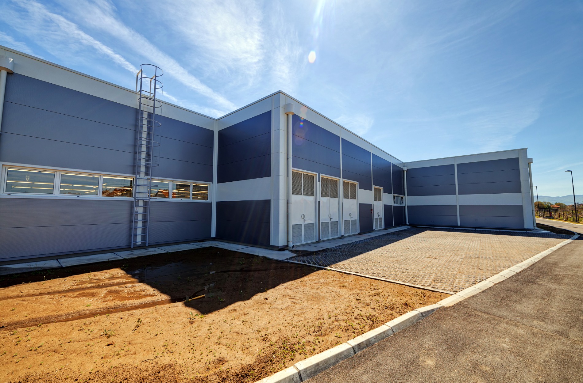 Robertson Building Systems Benefits for Industrial Projects